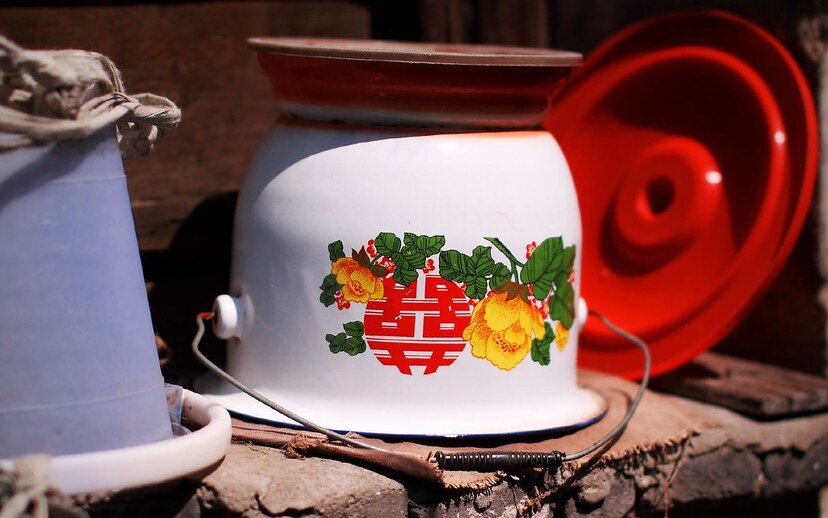 The Mysterious Chinese Spittoon | Du Chinese